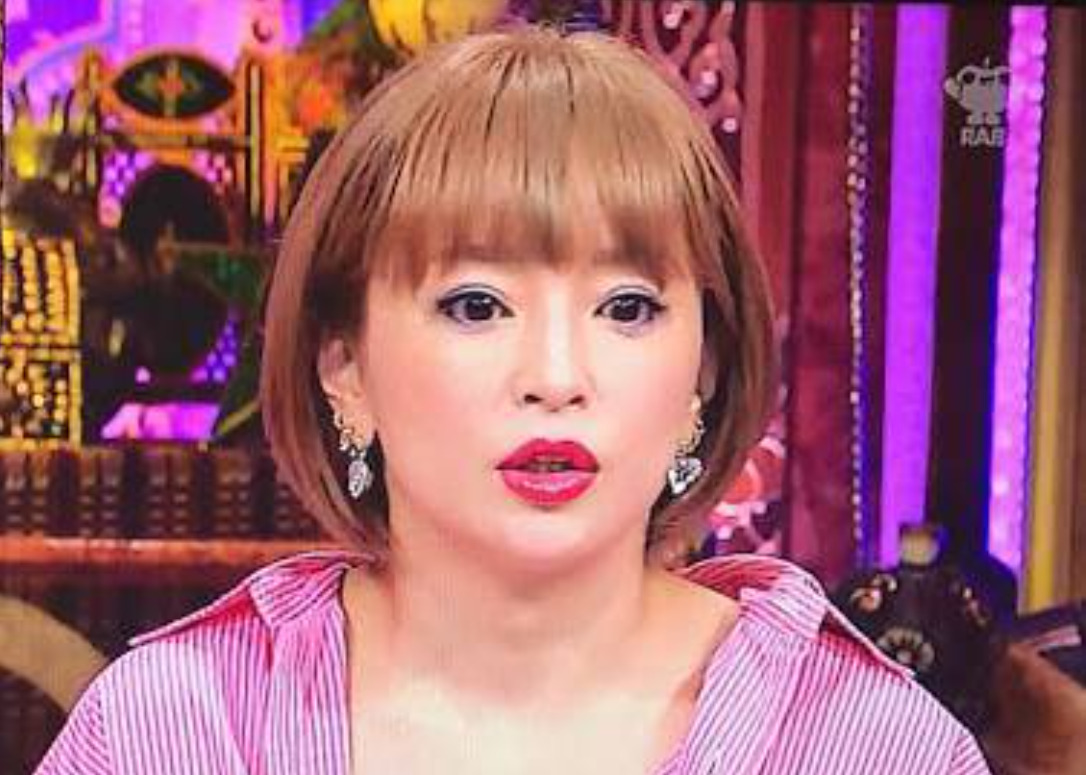 【顔画像】2022年fns歌謡祭 浜崎あゆみの現在が別人なみの劣化？若い頃との比較も！ エンタメプレス 